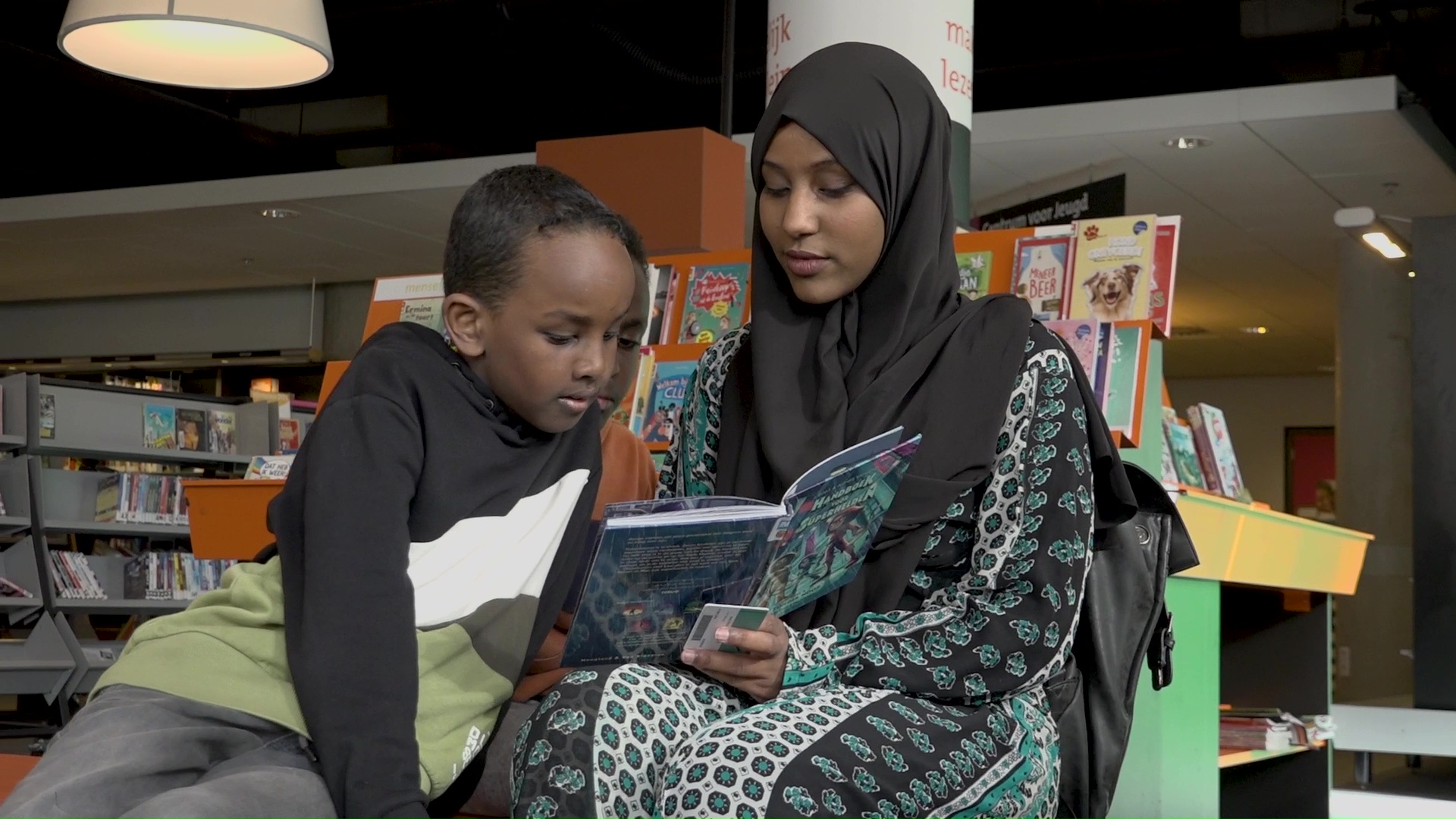 Amran nominated as 'the embodiment of helpfulness’ - Erasmus Magazine